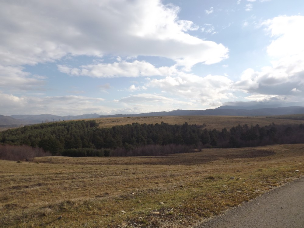 Moara cu apa de la Ohaba & Manastirea rupestra Sinca Veche ...