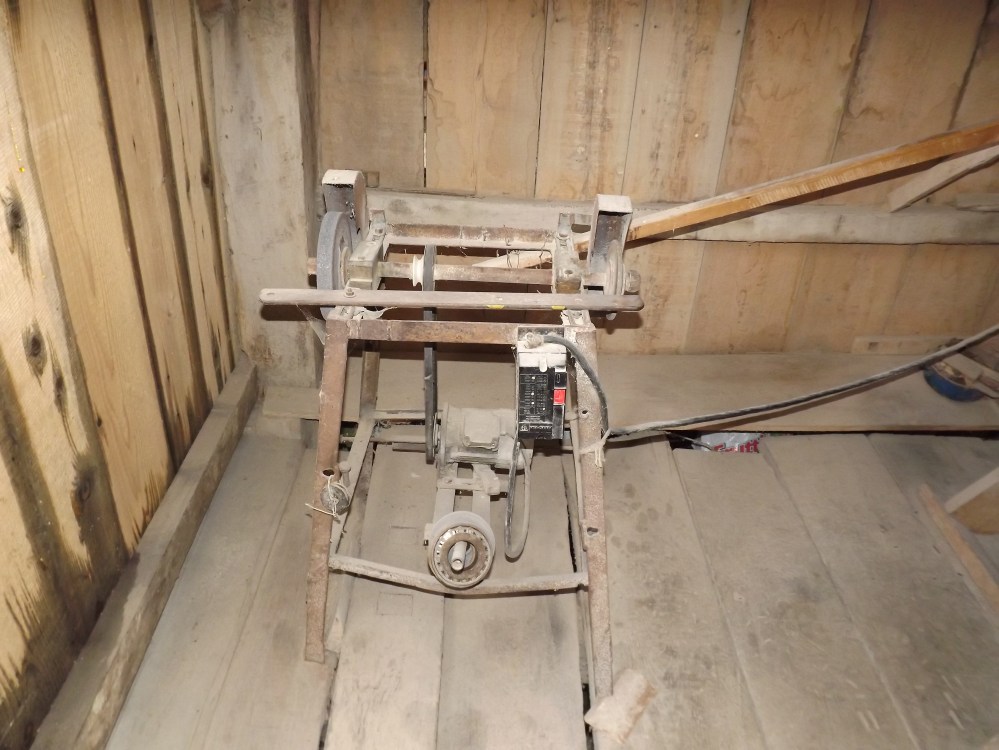 Moara cu apa de la Ohaba & Manastirea rupestra Sinca Veche ...